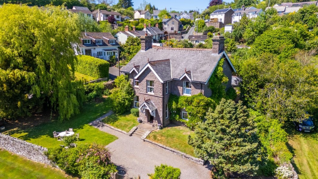 Bwlch, Brecon, Powys, 5 bedroom, Detached House